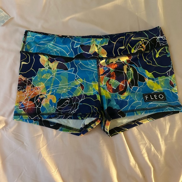 Fleo | Shorts | Fleo Smash 325 Shorts Xl | Poshmark